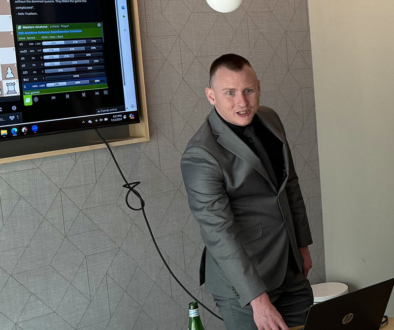 Pawn 2 King - Discover the Power of a Ryan Deering Chess Lesson